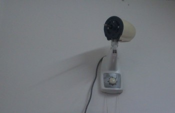 Wall fan - How to unplug it?